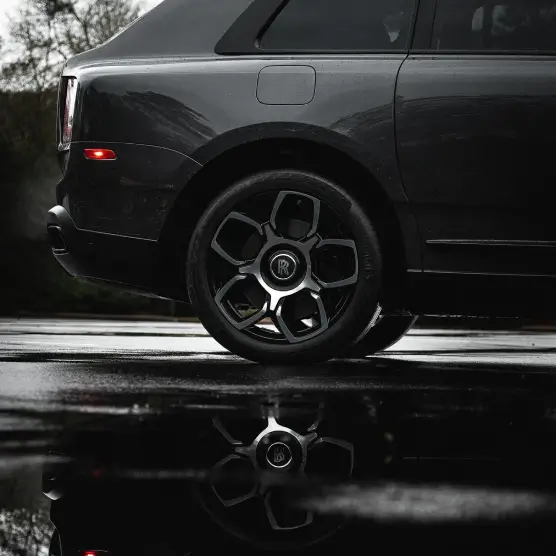 Luxury Car Dealer in Houston, Texas | Post Oak Motor Cars